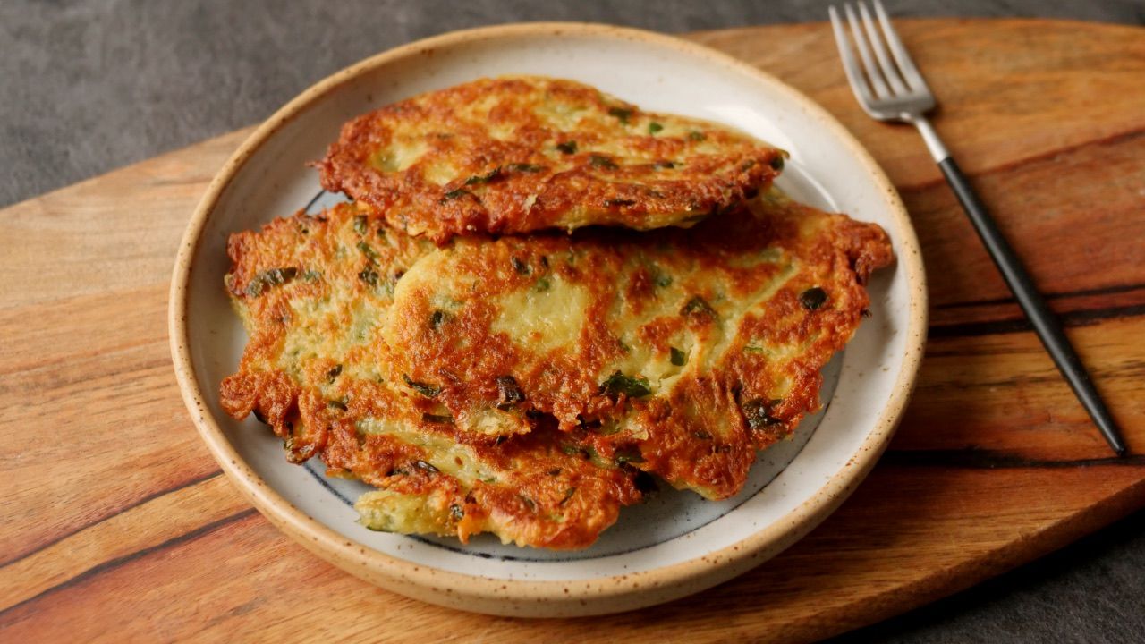 Recept na křupavé bramboráky s medvědím česnekem podle pana Cuketky ...