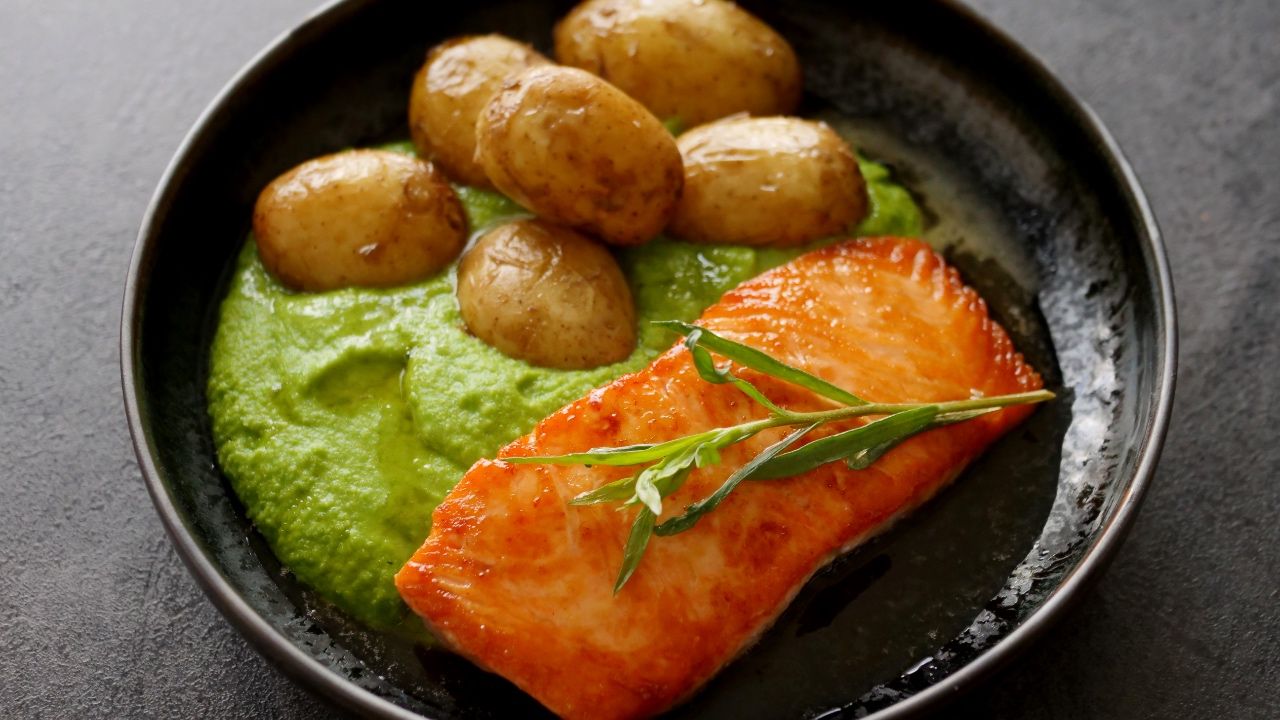 Losos | Filet z lososa | Hráškové pyré | Recept | Stream